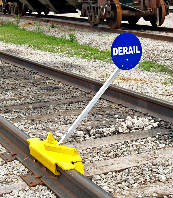 Aldon MANUFACTURER of SaberTooth portable railroad derail