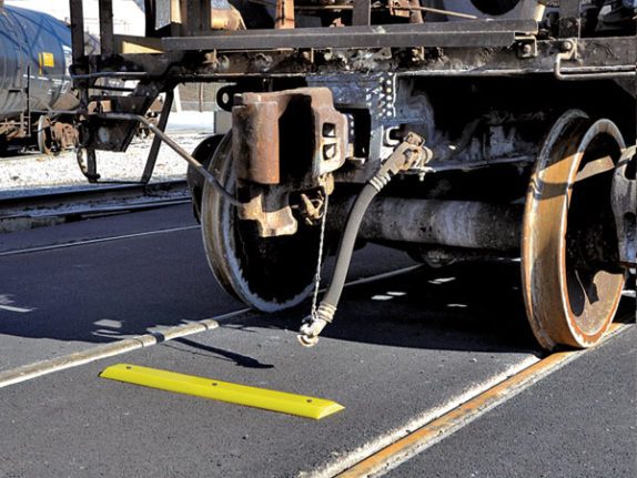 Track Clearance Marker For Flush Rail | Aldon®