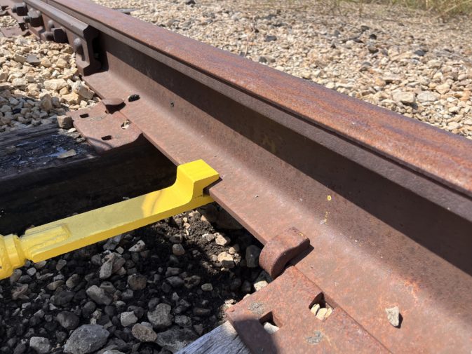 Track Gauge Spreader (Base of Rail) | Aldon®