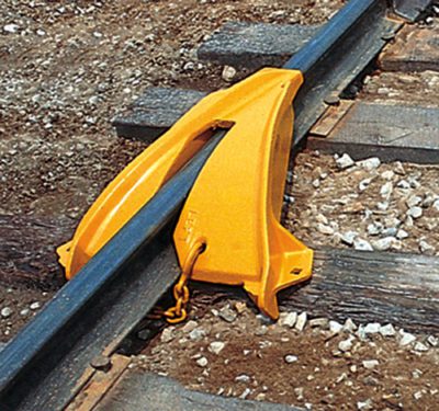Straddle Type Freight Car Rerailers | Aldon®