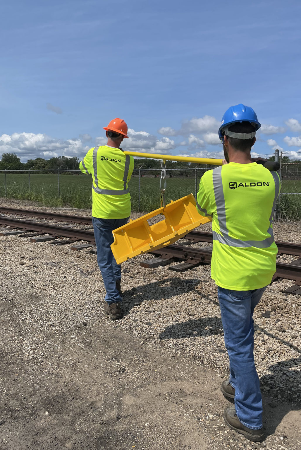 Two-Man Carrying Pole | Aldon®
