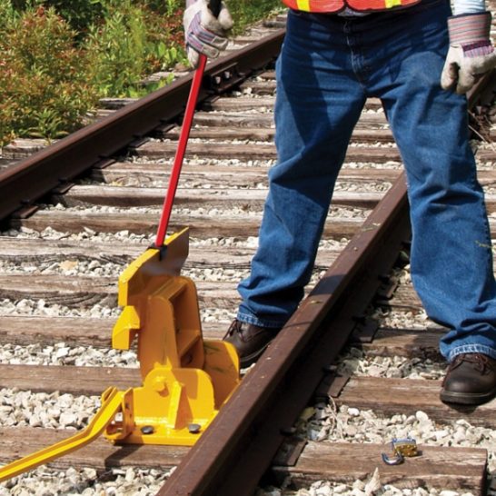 Derail Lifting Lever | Aldon Company, Inc.