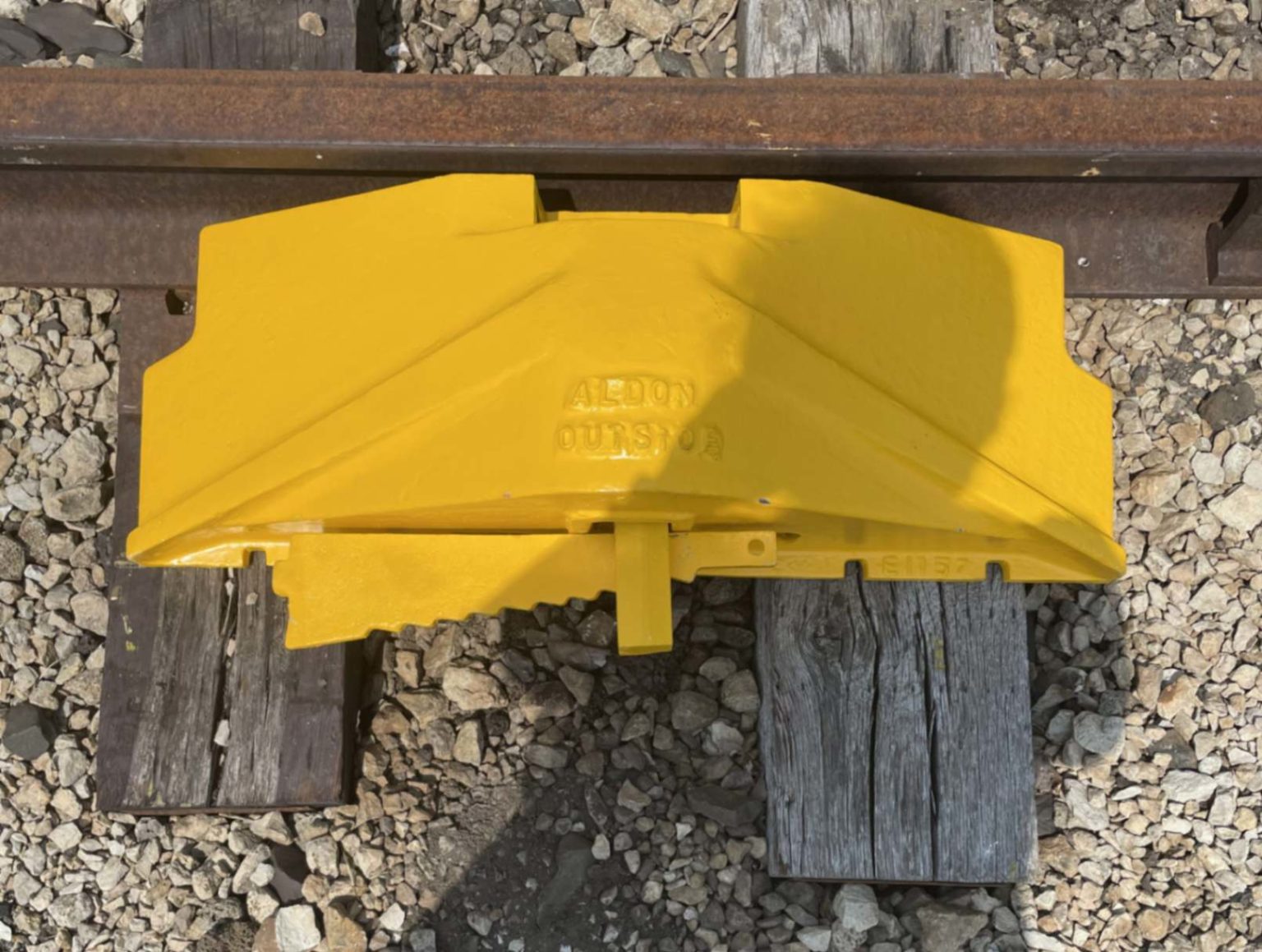"Burlington" Style Freight Car Rerailer | Aldon®